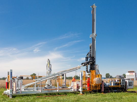 Drilling: Boart Longyear offers hands-free drilling - Canadian Mining ...