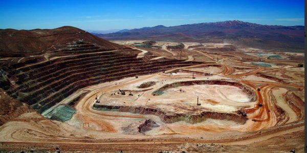 Escondida holds top spot on list of top copper mines - Canadian Mining ...