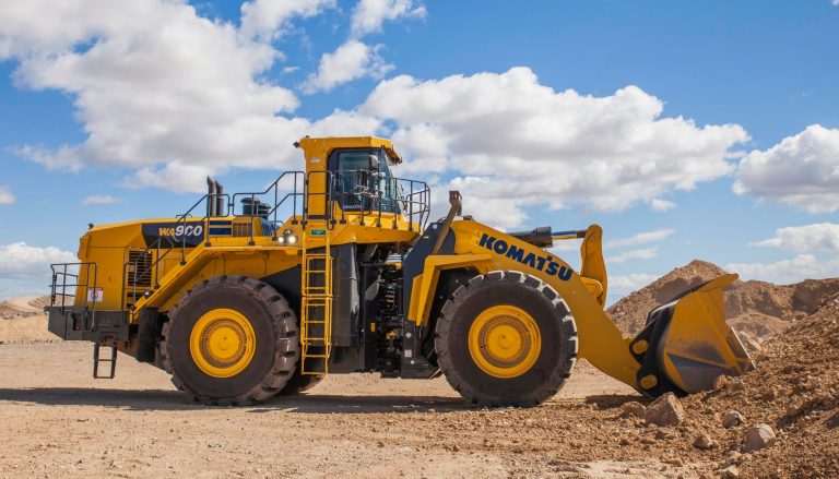 LOADER: Komatsu America introduces new WA9000-8 wheel loader - Canadian ...
