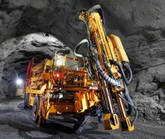 EQUIPMENT: MacLean and GHH sign sales and support agreement - Canadian ...