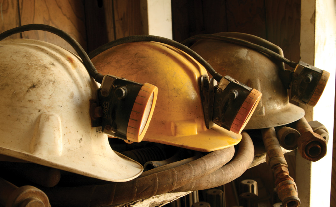 It pays to be a Canadian miner: a Costmine analysis shows big salary ...
