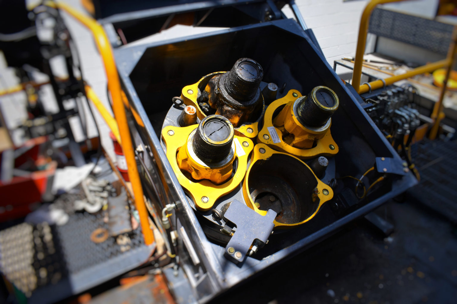 Epiroc introduces automatic bit changer for rotary drill rigs ...