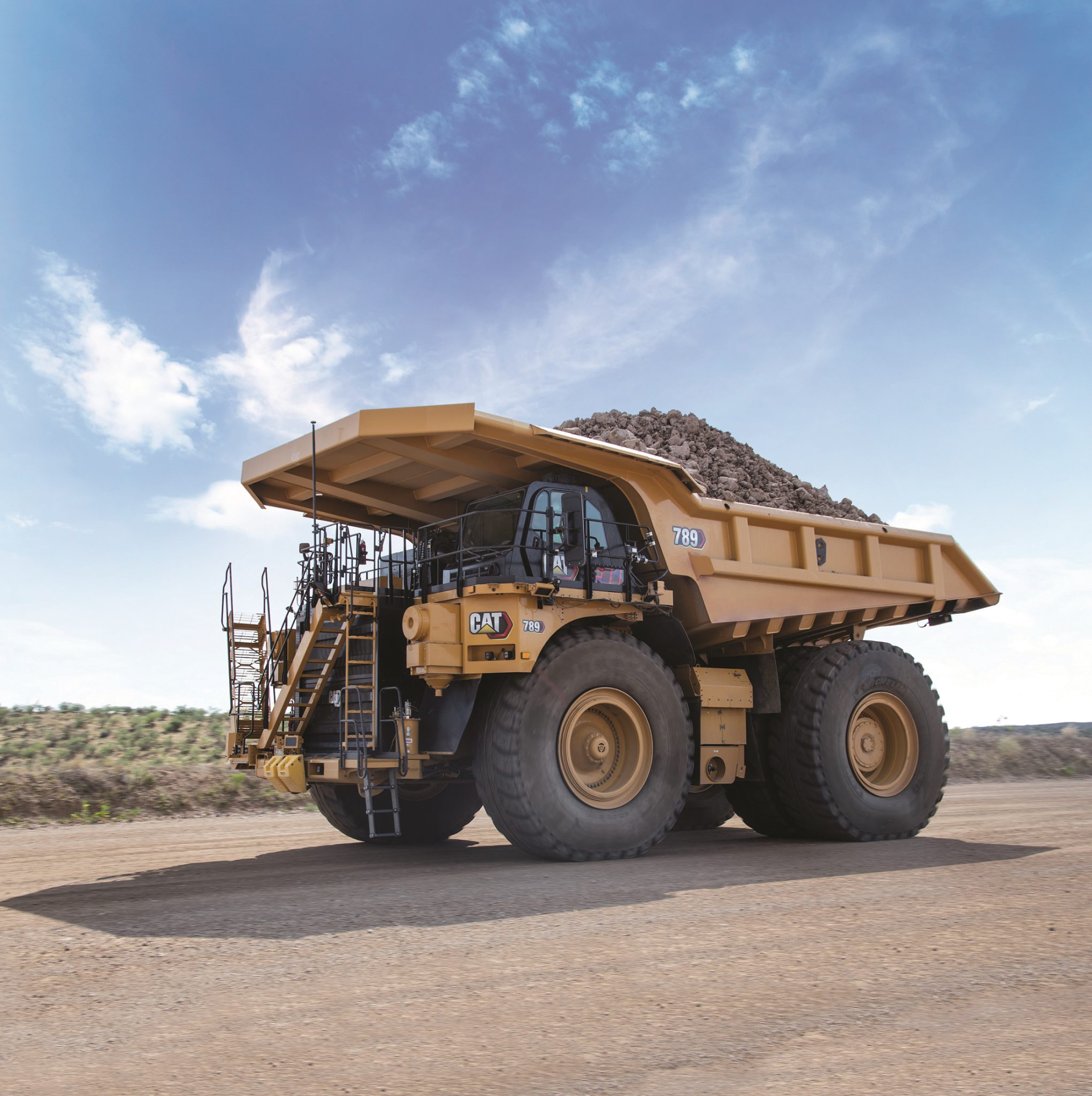 New Cat 789 truck offers better fuel efficiency and speed - Canadian ...