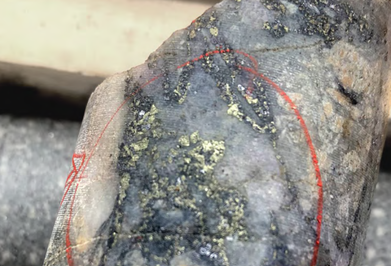 Thesis Gold drills 60 metres of 4.53 g/t, including 19 metres of 10.39 ...