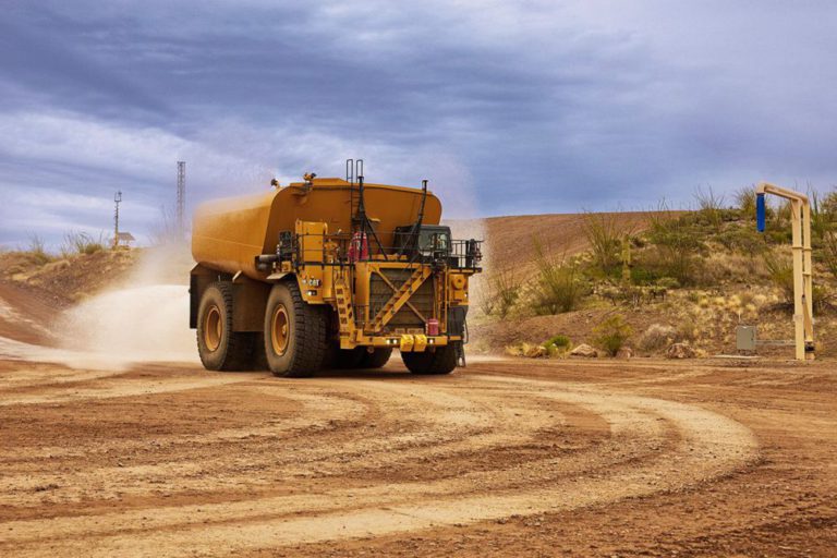 Caterpillar unveils 789D autonomous water truck - Canadian Mining Journal