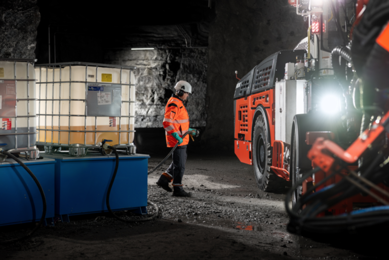 Sandvik introduces new pumpable resin system for i-series bolters ...