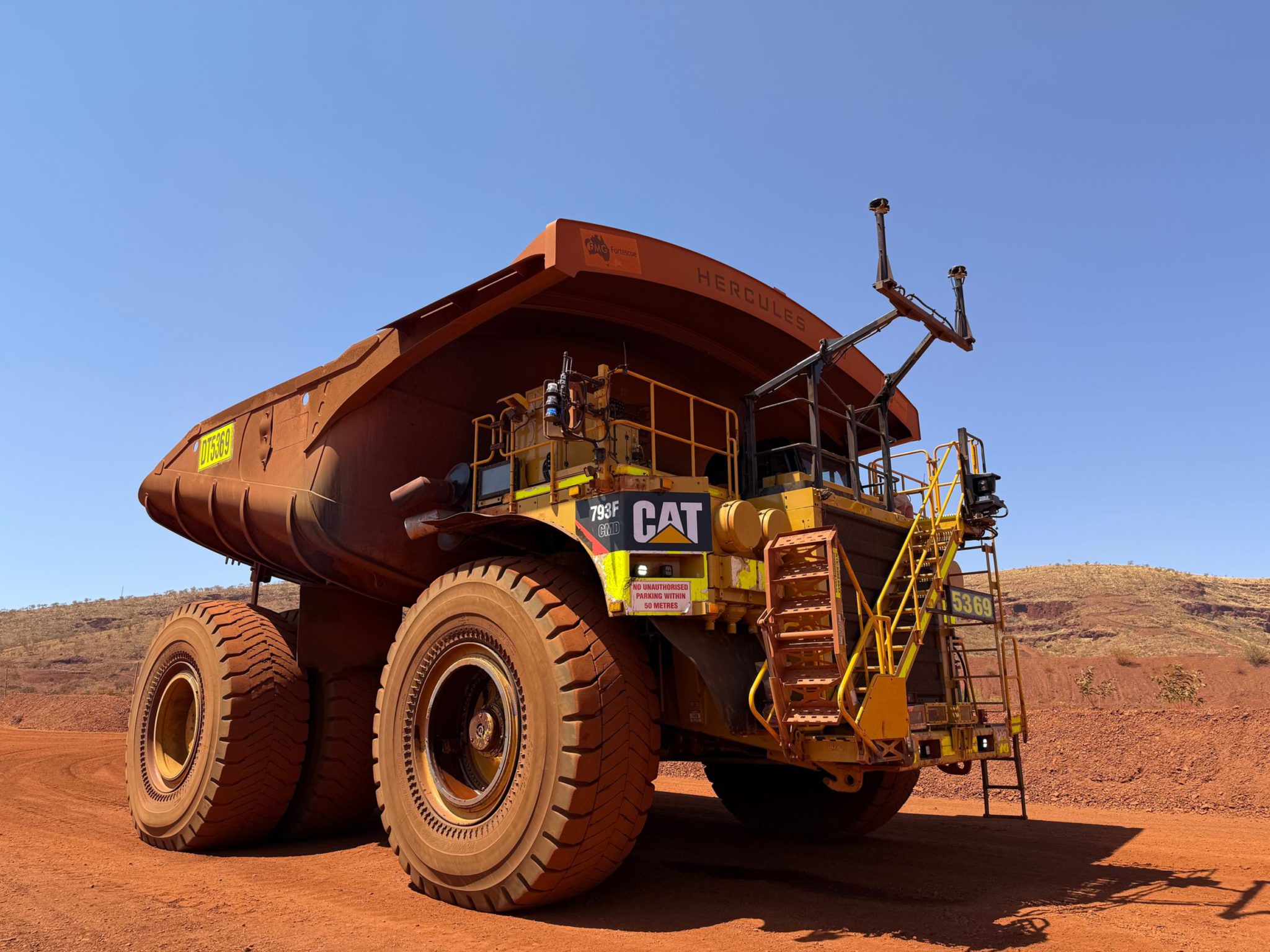 Fortescue extends autonomous mining truck agreement with Caterpillar ...